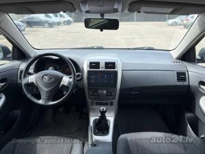Toyota Corolla 2007 in Narva, with an engine capacity of 1.60 L and mileage of 255 thousand km for 1999 €, photo 6 on AUTOMOTO.COM.LV