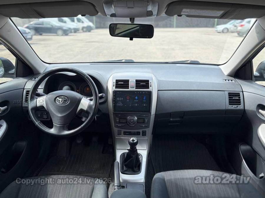 Toyota Corolla 2007 in Narva, with an engine capacity of 1.60 L and mileage of 255 thousand km for 1999 €, photo 6 on AUTOMOTO.COM.LV