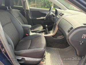 Toyota Corolla 2007 in Narva, with an engine capacity of 1.60 L and mileage of 255 thousand km for 1999 €, photo 9 on AUTOMOTO.COM.LV