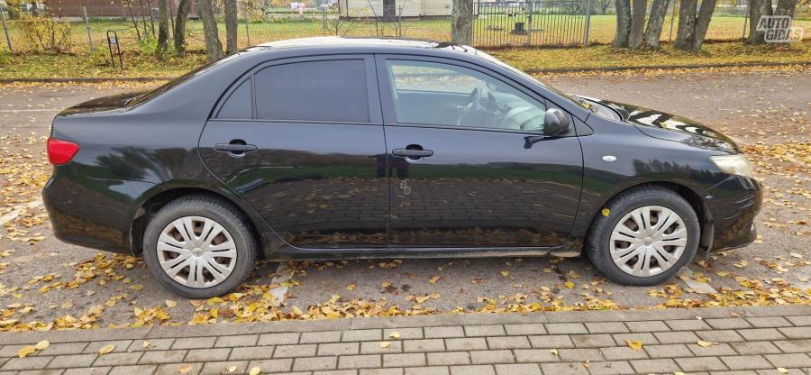 Toyota Corolla 2007 in Sirvintos, with an engine capacity of 1.60 L and mileage of 388 thousand km for 2100 €, photo 8 on AUTOMOTO.COM.LV
