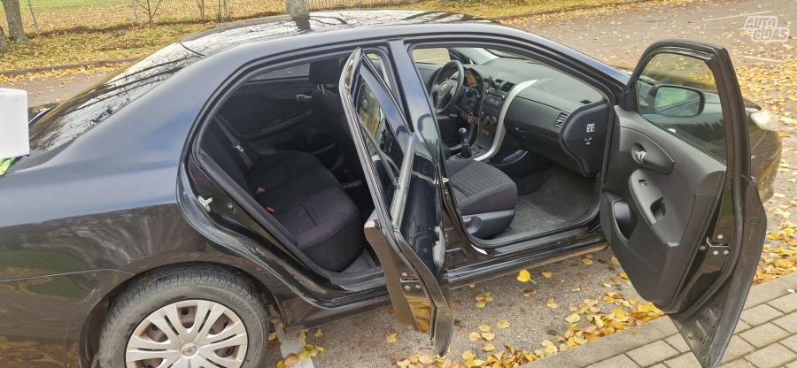 Toyota Corolla 2007 in Sirvintos, with an engine capacity of 1.60 L and mileage of 388 thousand km for 2100 €, photo 15 on AUTOMOTO.COM.LV