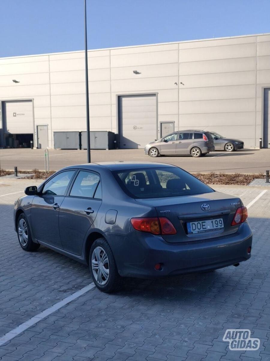 Toyota Corolla 2008 Viļņa, ar dzinēja tilpumu 1.60 L un nobraukumu 246 tūkst. km par 3550 €, foto 3 vietnē AUTOMOTO.COM.LV