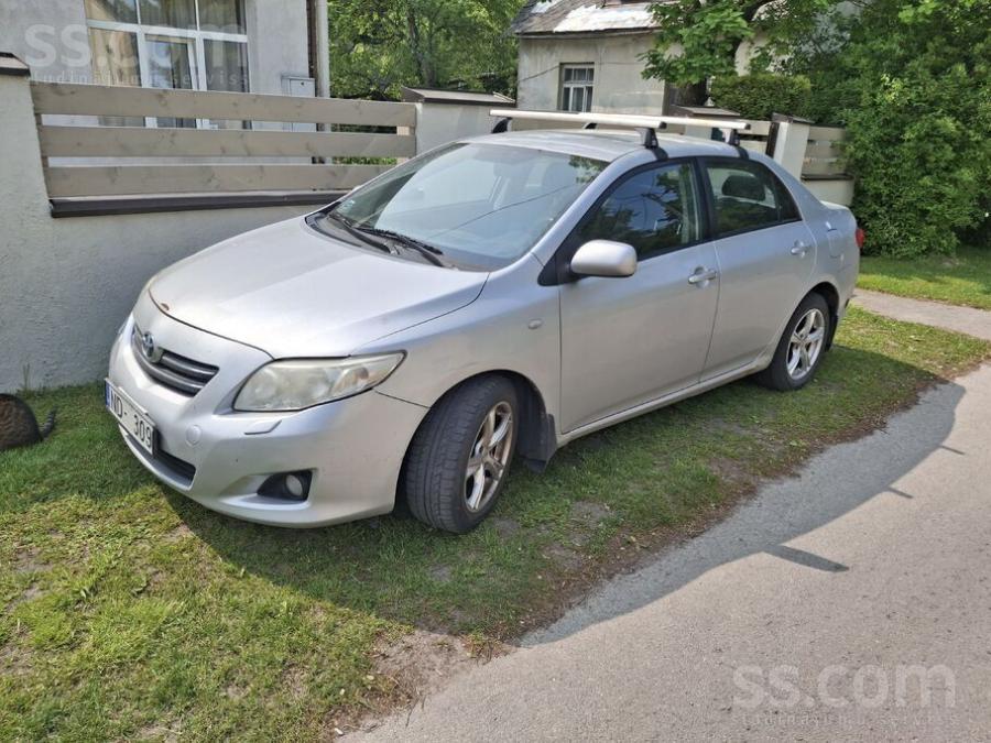 Toyota Corolla 2009 Rīga, ar dzinēja tilpumu 1.60 L un nobraukumu 240 tūkst. km par 35450 €, foto 1 vietnē AUTOMOTO.COM.LV