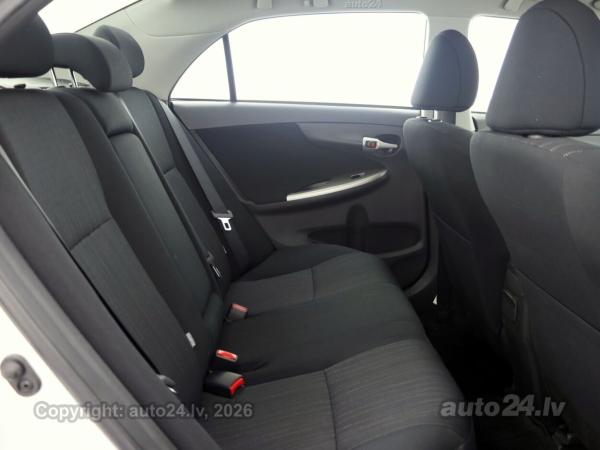 Toyota Corolla 2009 in Tallinn, with an engine capacity of 1.60 L and mileage of 210 thousand km for 2799 €, photo 7 on AUTOMOTO.COM.LV