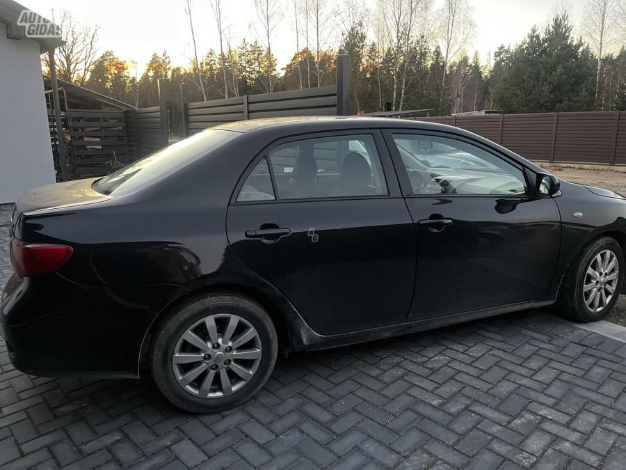 Toyota Corolla 2009 Viļņa, ar dzinēja tilpumu 1.40 L un nobraukumu 244 tūkst. km par 3000 €, foto 5 vietnē AUTOMOTO.COM.LV