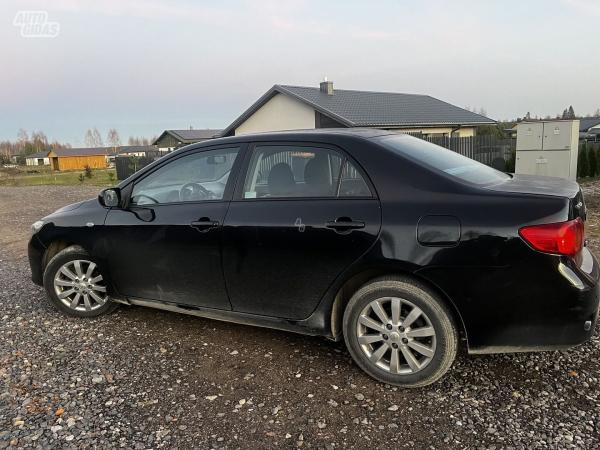 Toyota Corolla 2009 in Vilnius, with an engine capacity of 1.40 L and mileage of 244 thousand km for 3000 €, photo 6 on AUTOMOTO.COM.LV