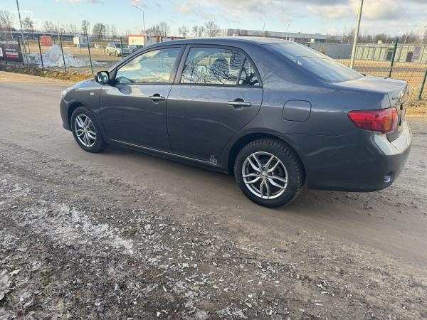 Toyota Corolla 2009 in Vilnius, with an engine capacity of 1.60 L and mileage of 225 thousand km for 3350 €, photo 6 on AUTOMOTO.COM.LV