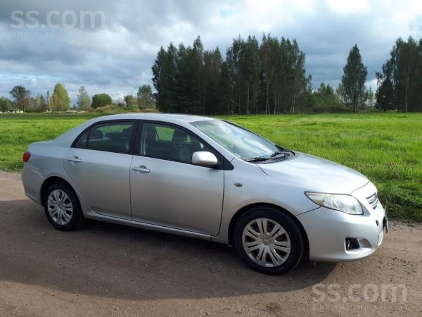 Toyota Corolla 2010 in Riga, with an engine capacity of 1.60 L and mileage of 196 thousand km for 3500 €, photo 1 on AUTOMOTO.COM.LV
