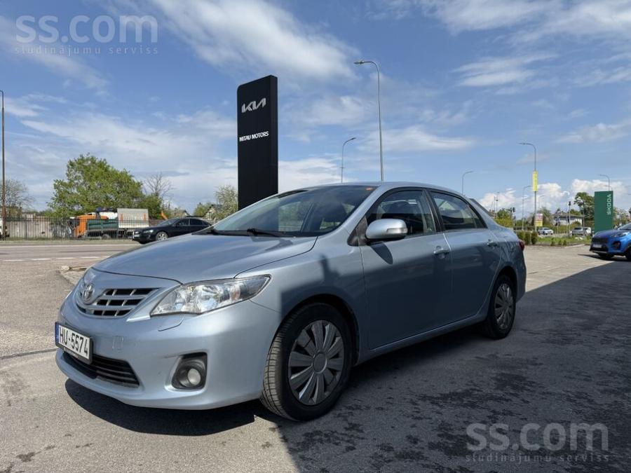 Toyota Corolla 2011 in Jelgava, with an engine capacity of 1.40 L and mileage of 186 thousand km for 4000 €, photo 1 on AUTOMOTO.COM.LV