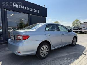 Toyota Corolla 2011 in Jelgava, with an engine capacity of 1.40 L and mileage of 186 thousand km for 4000 €, photo 5 on AUTOMOTO.COM.LV