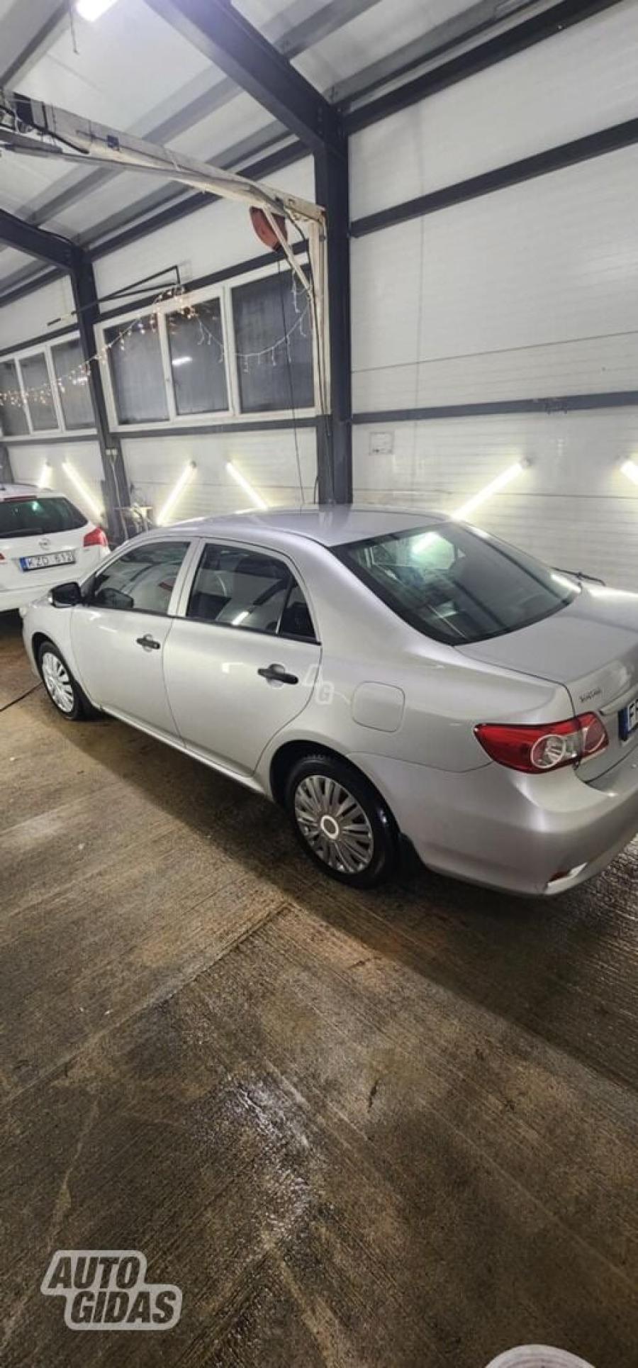 Toyota Corolla 2011 in Klaipeda, with an engine capacity of 1.60 L and mileage of 259 thousand km for 2800 €, photo 1 on AUTOMOTO.COM.LV