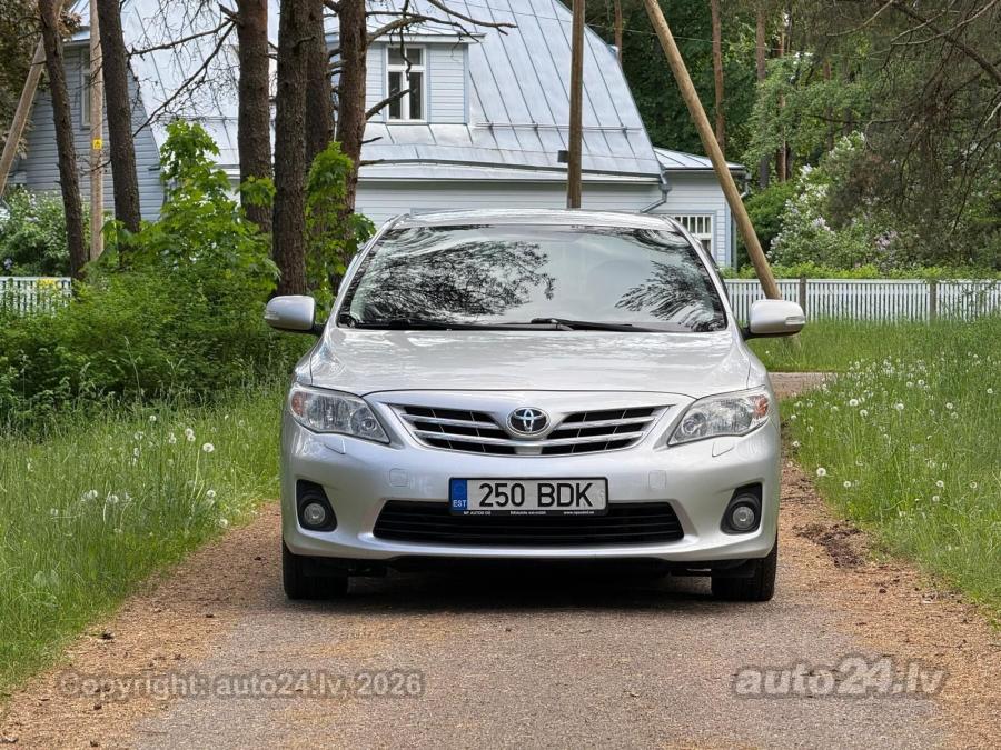 Toyota Corolla 2011 in Tallinn, with an engine capacity of 1.60 L and mileage of 249 thousand km for 4500 €, photo 3 on AUTOMOTO.COM.LV