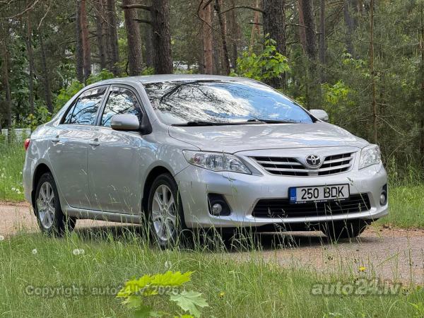 Тойота Королла 2011 в Таллин, объемом двигателя 1.60 л и пробегом 249 тыс. км за 4500 €, фото 3 на AUTOMOTO.COM.LV