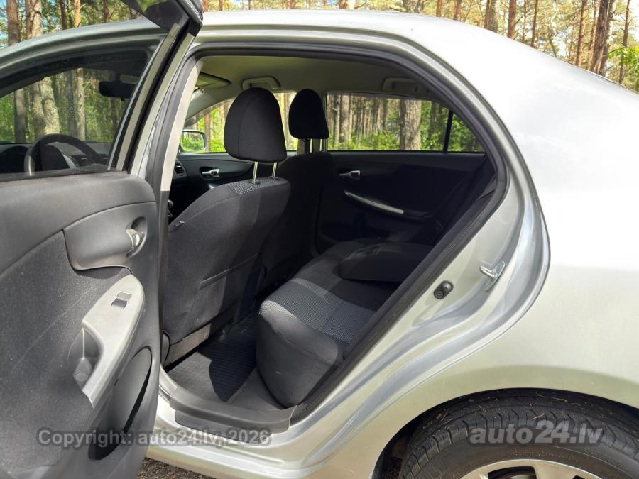 Toyota Corolla 2011 in Tallinn, with an engine capacity of 1.60 L and mileage of 249 thousand km for 4500 €, photo 11 on AUTOMOTO.COM.LV