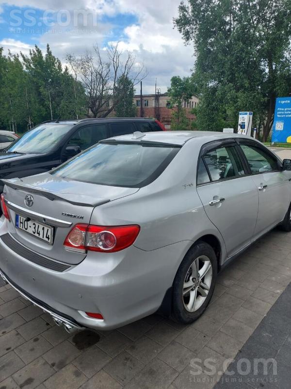 Toyota Corolla 2011 in Riga, with an engine capacity of 1.60 L and mileage of 234 thousand km for 4500 €, photo 3 on AUTOMOTO.COM.LV