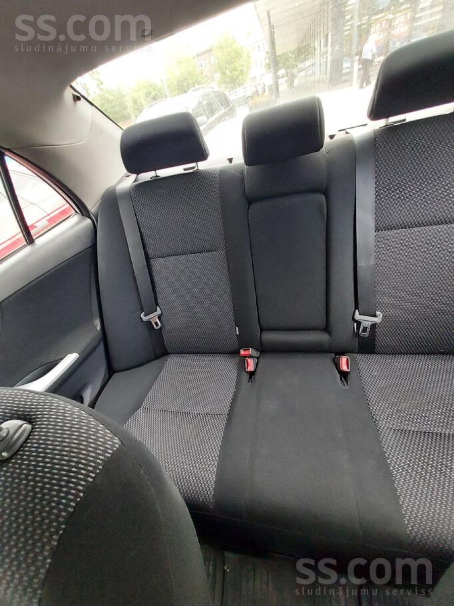 Toyota Corolla 2011 in Riga, with an engine capacity of 1.60 L and mileage of 234 thousand km for 4500 €, photo 13 on AUTOMOTO.COM.LV