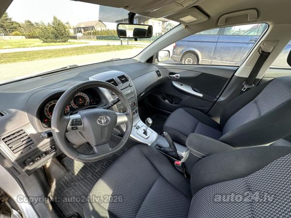 Toyota Corolla 2011 in Tallinn, with an engine capacity of 1.60 L and mileage of 79 thousand km for 5500 €, photo 7 on AUTOMOTO.COM.LV