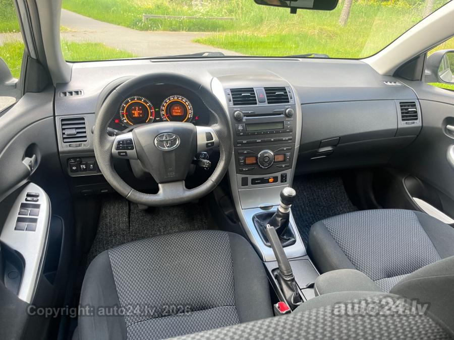 Toyota Corolla 2011 in Tallinn, with an engine capacity of 1.60 L and mileage of 151 thousand km for 6400 €, photo 11 on AUTOMOTO.COM.LV