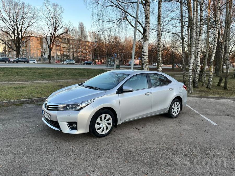 Toyota Corolla 2013 in Riga, with an engine capacity of 1.60 L and mileage of 132 thousand km for 5990 €, photo 1 on AUTOMOTO.COM.LV