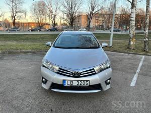 Toyota Corolla 2013 in Riga, with an engine capacity of 1.60 L and mileage of 132 thousand km for 5990 €, photo 5 on AUTOMOTO.COM.LV