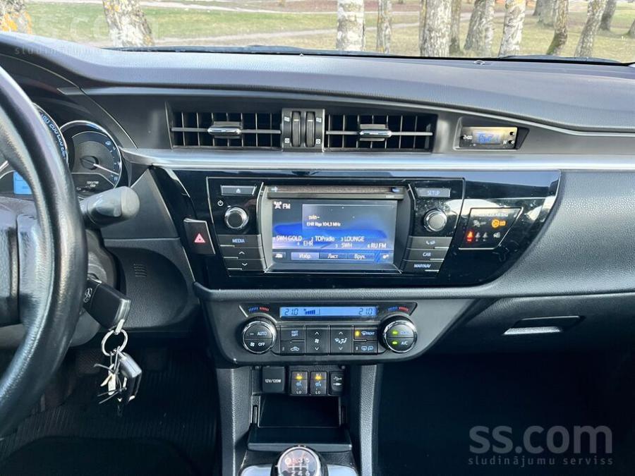Toyota Corolla 2013 in Riga, with an engine capacity of 1.60 L and mileage of 132 thousand km for 5990 €, photo 12 on AUTOMOTO.COM.LV
