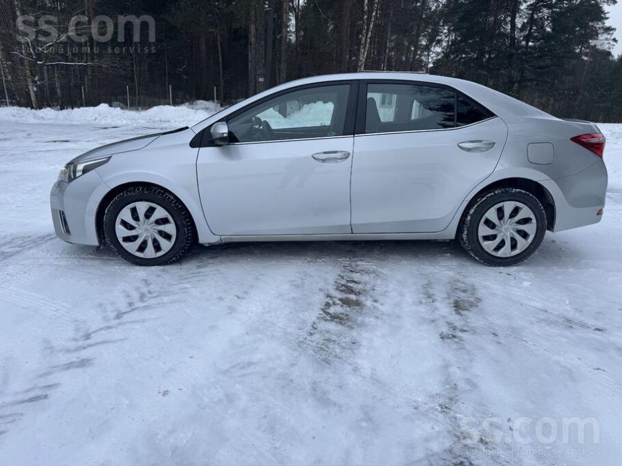 Toyota Corolla 2013 Rīga, ar dzinēja tilpumu 1.40 L un nobraukumu 343 tūkst. km par 6444 €, foto 8 vietnē AUTOMOTO.COM.LV
