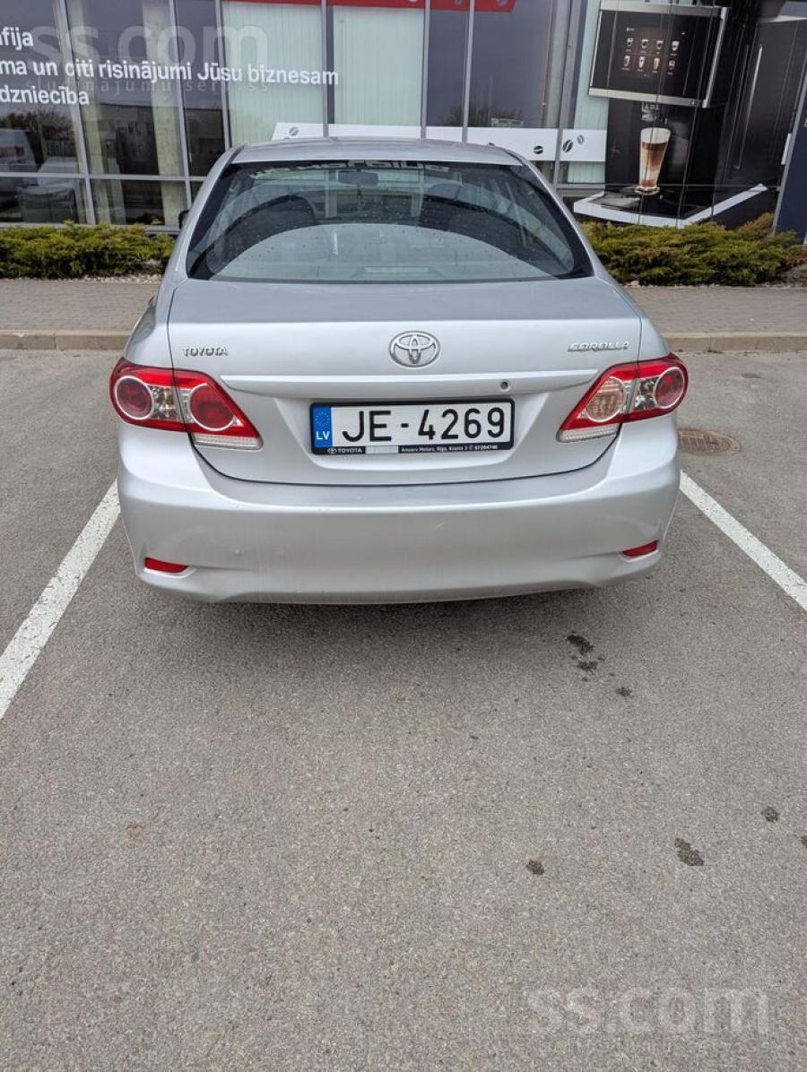 Toyota Corolla 2013 Rīga, ar dzinēja tilpumu 1.30 L un nobraukumu 214 tūkst. km par 2100 €, foto 5 vietnē AUTOMOTO.COM.LV