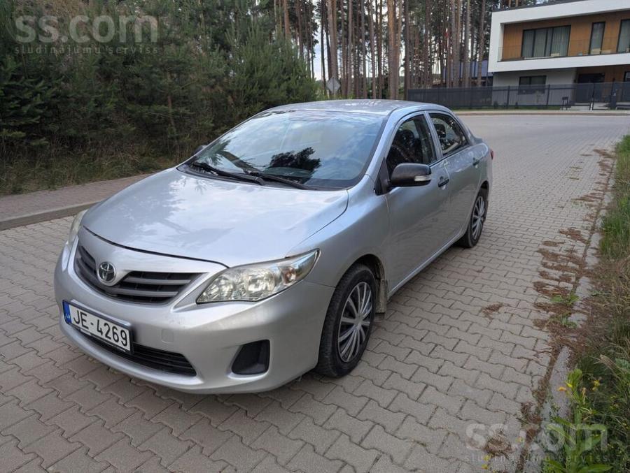 Toyota Corolla 2013 Rīga, ar dzinēja tilpumu 1.30 L un nobraukumu 214 tūkst. km par 2500 €, foto 1 vietnē AUTOMOTO.COM.LV