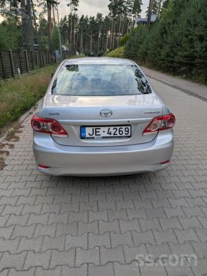 Toyota Corolla 2013 Rīga, ar dzinēja tilpumu 1.30 L un nobraukumu 214 tūkst. km par 2500 €, foto 6 vietnē AUTOMOTO.COM.LV