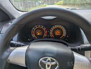 Toyota Corolla 2013 Rīga, ar dzinēja tilpumu 1.30 L un nobraukumu 214 tūkst. km par 2500 €, foto 9 vietnē AUTOMOTO.COM.LV