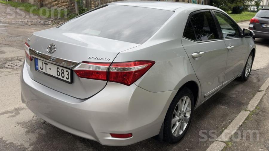 Toyota Corolla 2014 Rīga, ar dzinēja tilpumu 1.60 L un nobraukumu 194 tūkst. km par 7200 €, foto 3 vietnē AUTOMOTO.COM.LV