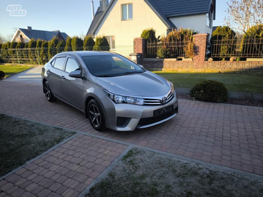 Toyota Corolla 2014 Šalčininkai, ar dzinēja tilpumu 1.40 L un nobraukumu 166 tūkst. km par 5999 €, foto 3 vietnē AUTOMOTO.COM.LV