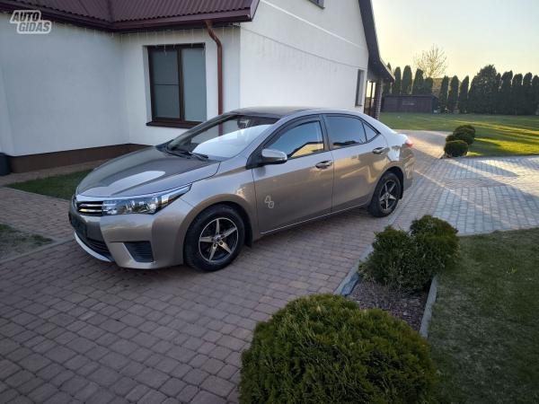 Toyota Corolla 2014 in Salcininkai, with an engine capacity of 1.40 L and mileage of 166 thousand km for 5999 €, photo 5 on AUTOMOTO.COM.LV