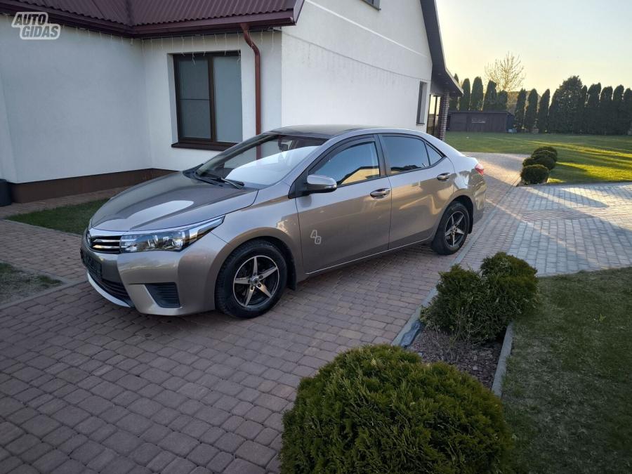 Toyota Corolla 2014 Šalčininkai, ar dzinēja tilpumu 1.40 L un nobraukumu 166 tūkst. km par 5999 €, foto 6 vietnē AUTOMOTO.COM.LV