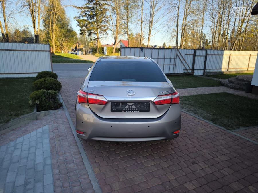 Toyota Corolla 2014 Šalčininkai, ar dzinēja tilpumu 1.40 L un nobraukumu 166 tūkst. km par 5999 €, foto 9 vietnē AUTOMOTO.COM.LV