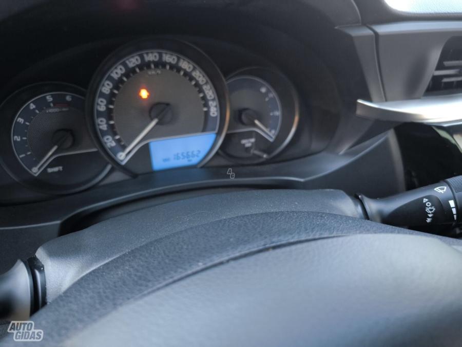 Toyota Corolla 2014 Šalčininkai, ar dzinēja tilpumu 1.40 L un nobraukumu 166 tūkst. km par 5999 €, foto 16 vietnē AUTOMOTO.COM.LV