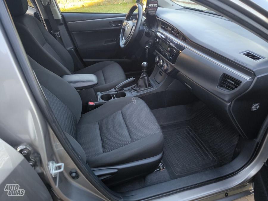 Toyota Corolla 2014 Šalčininkai, ar dzinēja tilpumu 1.40 L un nobraukumu 166 tūkst. km par 5999 €, foto 17 vietnē AUTOMOTO.COM.LV