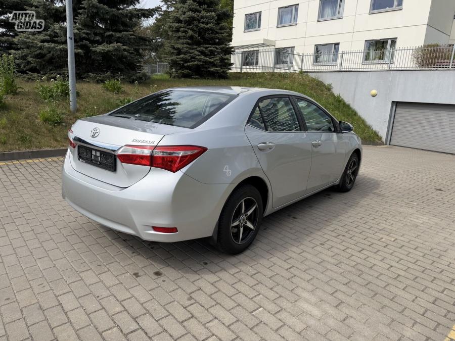 Toyota Corolla 2014 Viļņa, ar dzinēja tilpumu 1.60 L un nobraukumu 248 tūkst. km par 6300 €, foto 4 vietnē AUTOMOTO.COM.LV