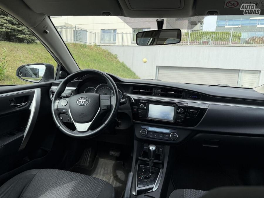 Toyota Corolla 2014 Viļņa, ar dzinēja tilpumu 1.60 L un nobraukumu 248 tūkst. km par 6300 €, foto 23 vietnē AUTOMOTO.COM.LV