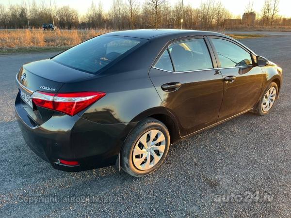 Toyota Corolla 2015 in Tallinn, with an engine capacity of 1.60 L and mileage of 288 thousand km for 6999 €, photo 2 on AUTOMOTO.COM.LV