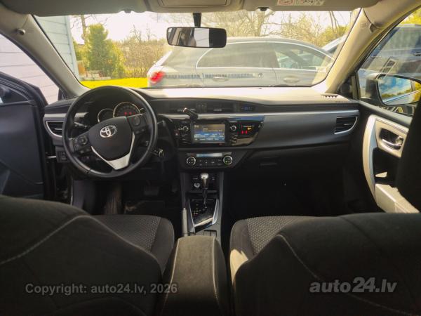 Toyota Corolla 2015 in Tallinn, with an engine capacity of 1.60 L and mileage of 180 thousand km for 8300 €, photo 3 on AUTOMOTO.COM.LV