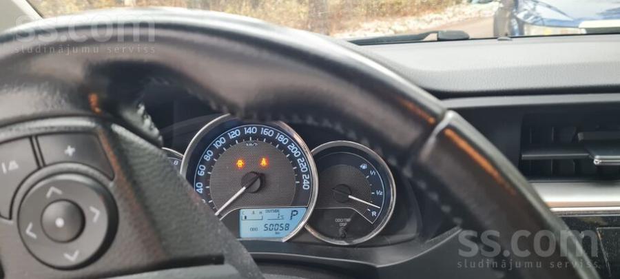Toyota Corolla 2015 in Jurmala, with an engine capacity of 1.60 L and mileage of 59 thousand km for 9900 €, photo 4 on AUTOMOTO.COM.LV