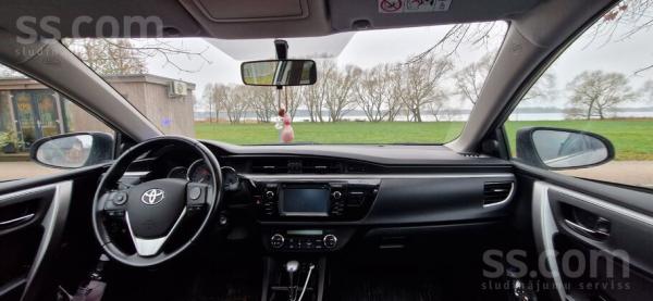 Toyota Corolla 2015 in Ogre, with an engine capacity of 1.50 L and mileage of 157 thousand km for 8200 €, photo 4 on AUTOMOTO.COM.LV