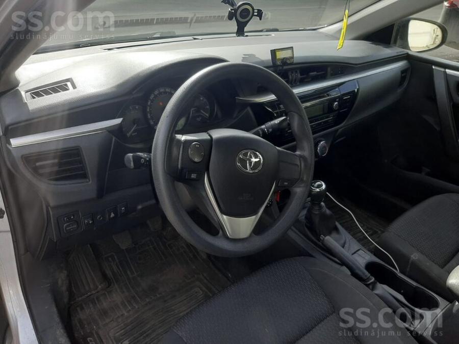 Toyota Corolla 2016 Rīga, ar dzinēja tilpumu 1.40 L un nobraukumu 275 tūkst. km par 5800 €, foto 6 vietnē AUTOMOTO.COM.LV