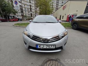 Toyota Corolla 2016 in Riga, with an engine capacity of 1.60 L and mileage of 113 thousand km for 9700 €, photo  on AUTOMOTO.COM.LV