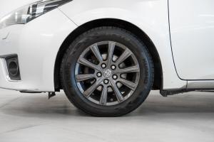 Toyota Corolla 2016 Viļņa, ar dzinēja tilpumu 1.60 L un nobraukumu 143 tūkst. km par 10500 €, foto 19 vietnē AUTOMOTO.COM.LV