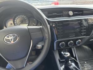 Toyota Corolla 2017 in Vilnius, with an engine capacity of 1.60 L and mileage of 142 thousand km for 9900 €, photo 4 on AUTOMOTO.COM.LV