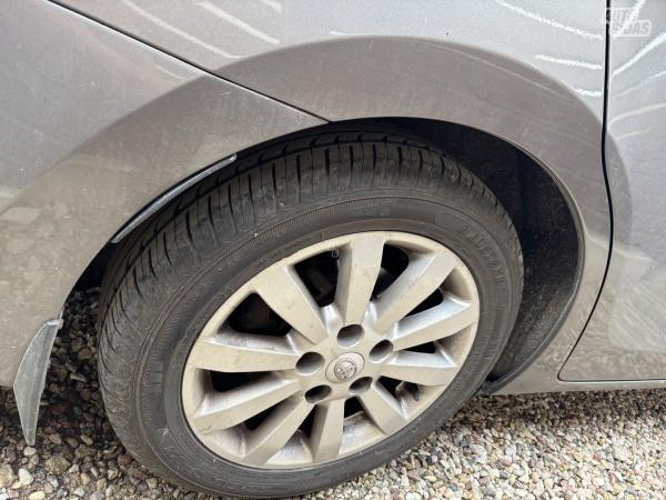 Toyota Corolla 2017 Viļņa, ar dzinēja tilpumu 1.60 L un nobraukumu 142 tūkst. km par 9900 €, foto 6 vietnē AUTOMOTO.COM.LV