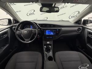 Toyota Corolla 2018 Viļņa, ar dzinēja tilpumu 1.60 L un nobraukumu 108 tūkst. km par 9900 €, foto 3 vietnē AUTOMOTO.COM.LV