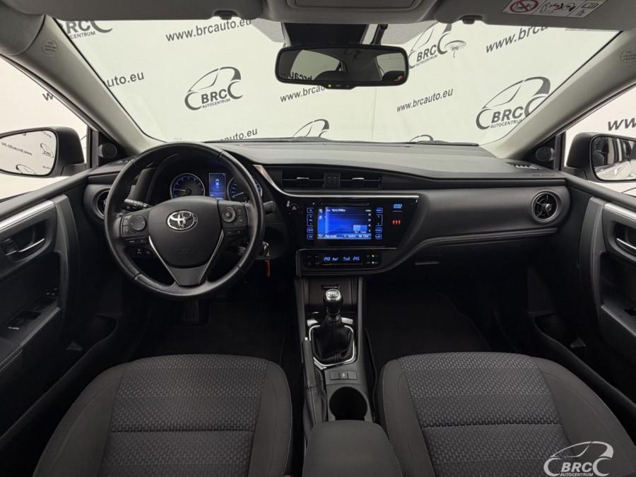 Toyota Corolla 2018 Viļņa, ar dzinēja tilpumu 1.60 L un nobraukumu 108 tūkst. km par 9900 €, foto 3 vietnē AUTOMOTO.COM.LV